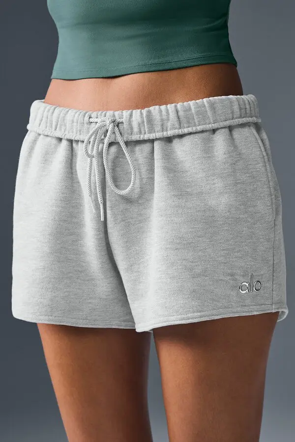 Alo Yoga Accolade Short - Athletic Heather Grey | Editorialist